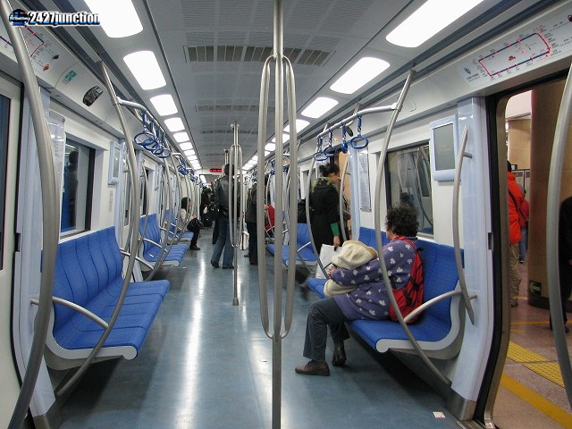 北京地下鉄2号線