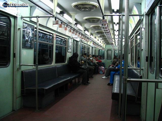 北京地下鉄2号線