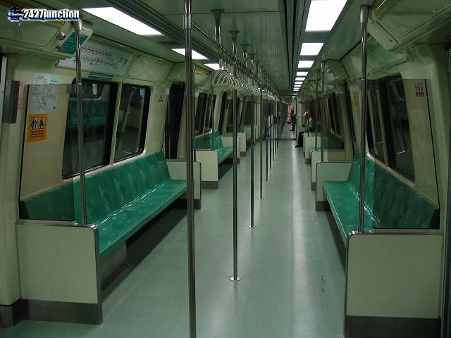 シンガポール SMRT−C151型