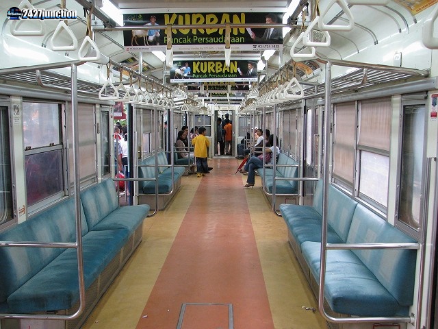 KRL JABODETABEK-元 JR東日本103系 内装