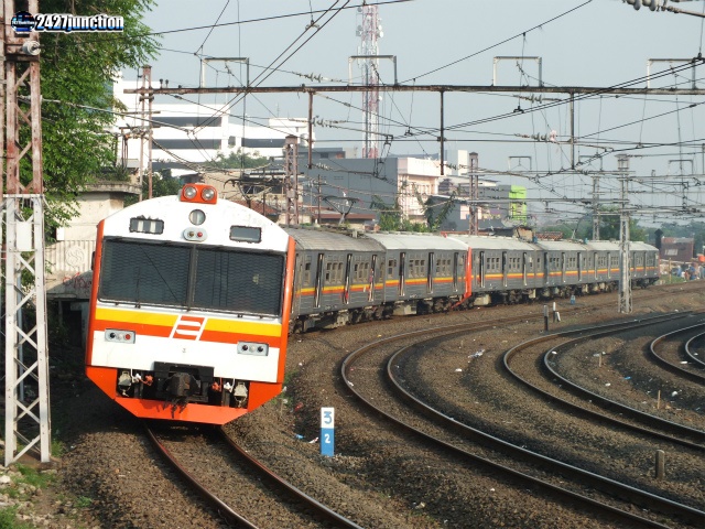 KRL JABODETABEK−HITACHI