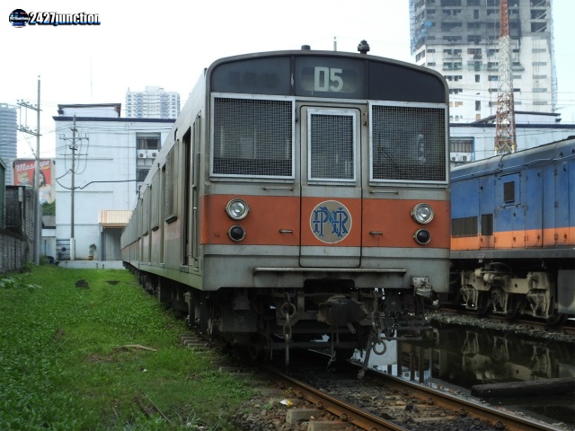 フィリピン国鉄（PNR）−元 JR東日本203系 外観