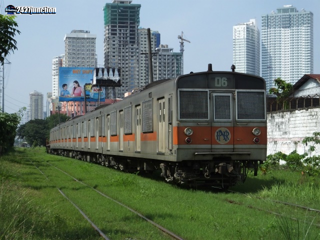 フィリピン国鉄（PNR）−元 JR東日本203系 外観