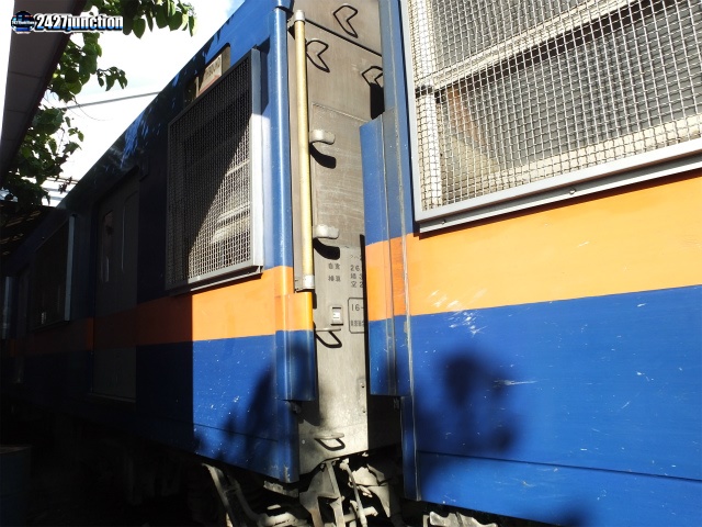 フィリピン国鉄（PNR）−元 JR東日本203系 外観